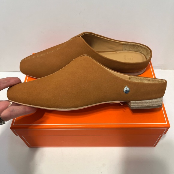 bill blass | Shoes | Anthropologie Bill Blass Landers Slide All Leather ...